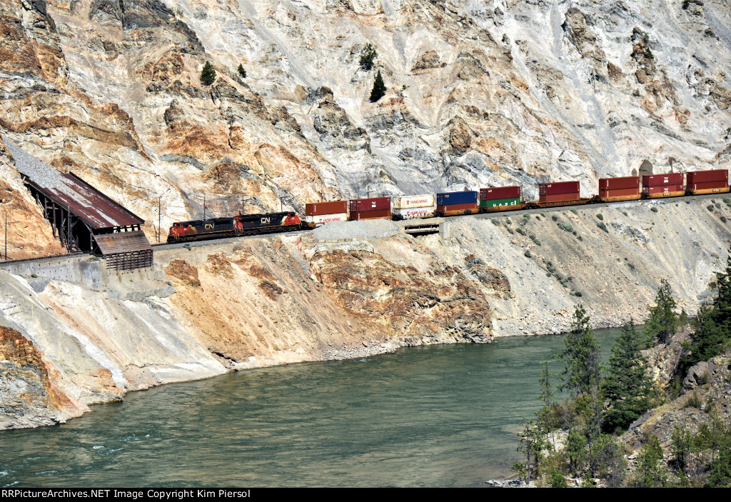 CN 8841 WB CN Ashcroft Sub